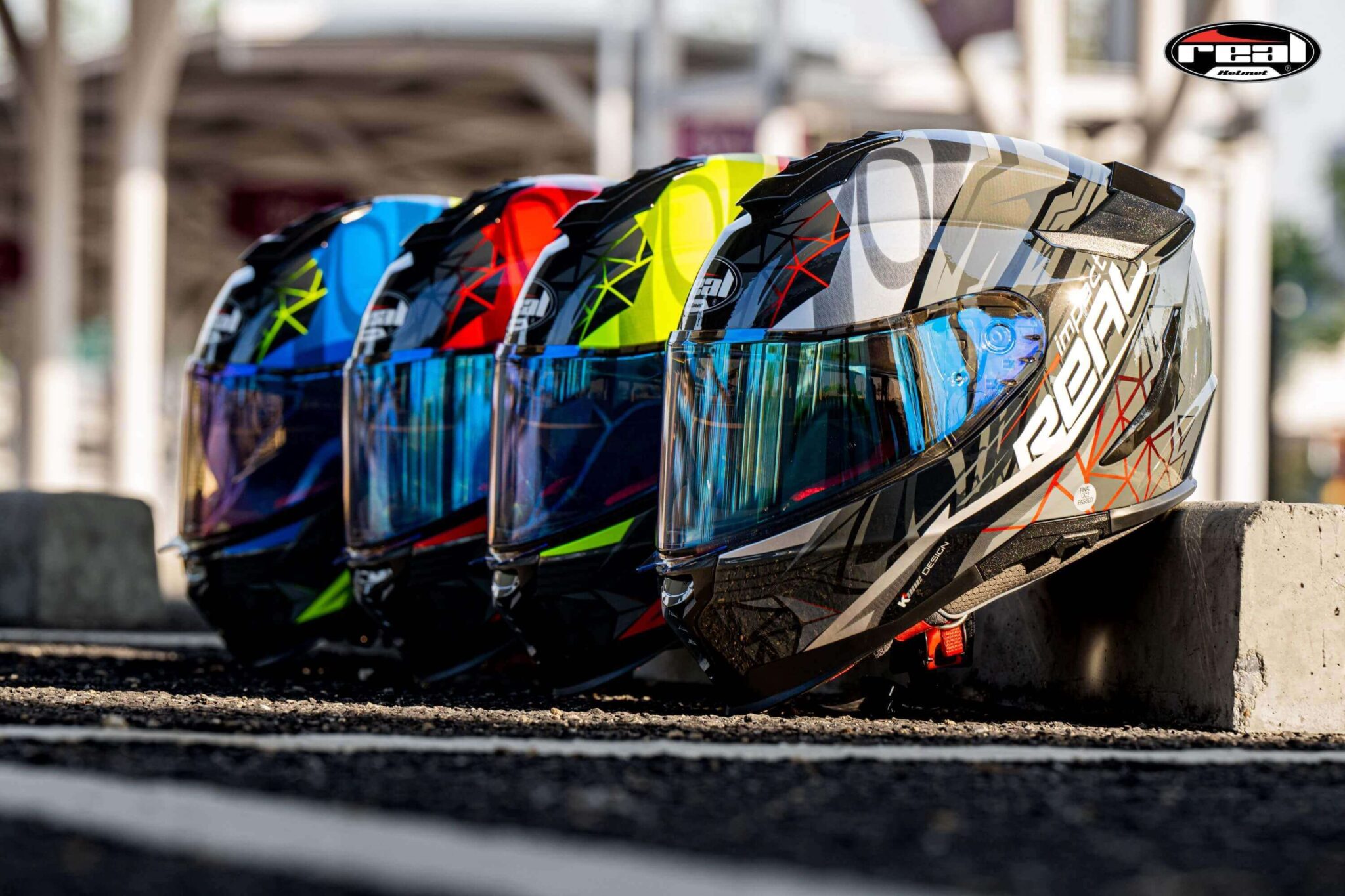 งบ 2,500 ซื้อหมวกกันน็อคแบรนด์ได้ไหม? แล้วคุณภาพดีหรือไม่? - Real Helmets